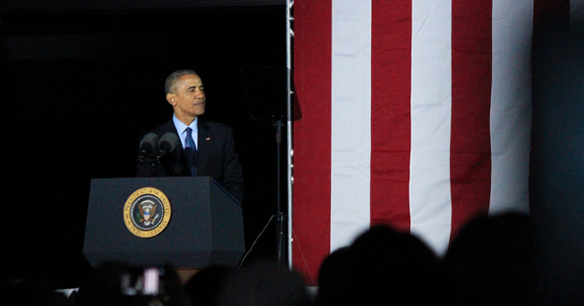Obama and Clinton draw tens of thousands to Philadelphia rally