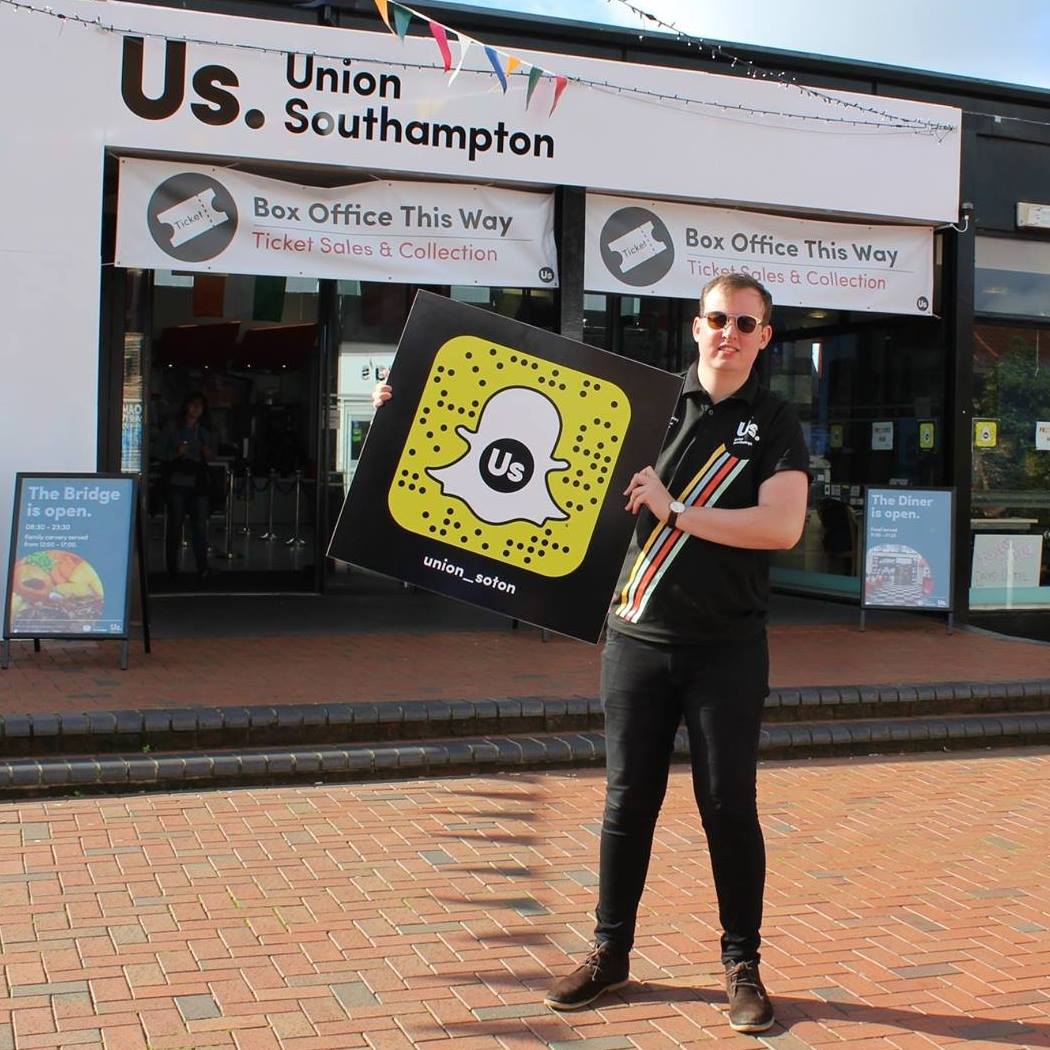 Students' Union Vice-President banned from all uni bars after ...