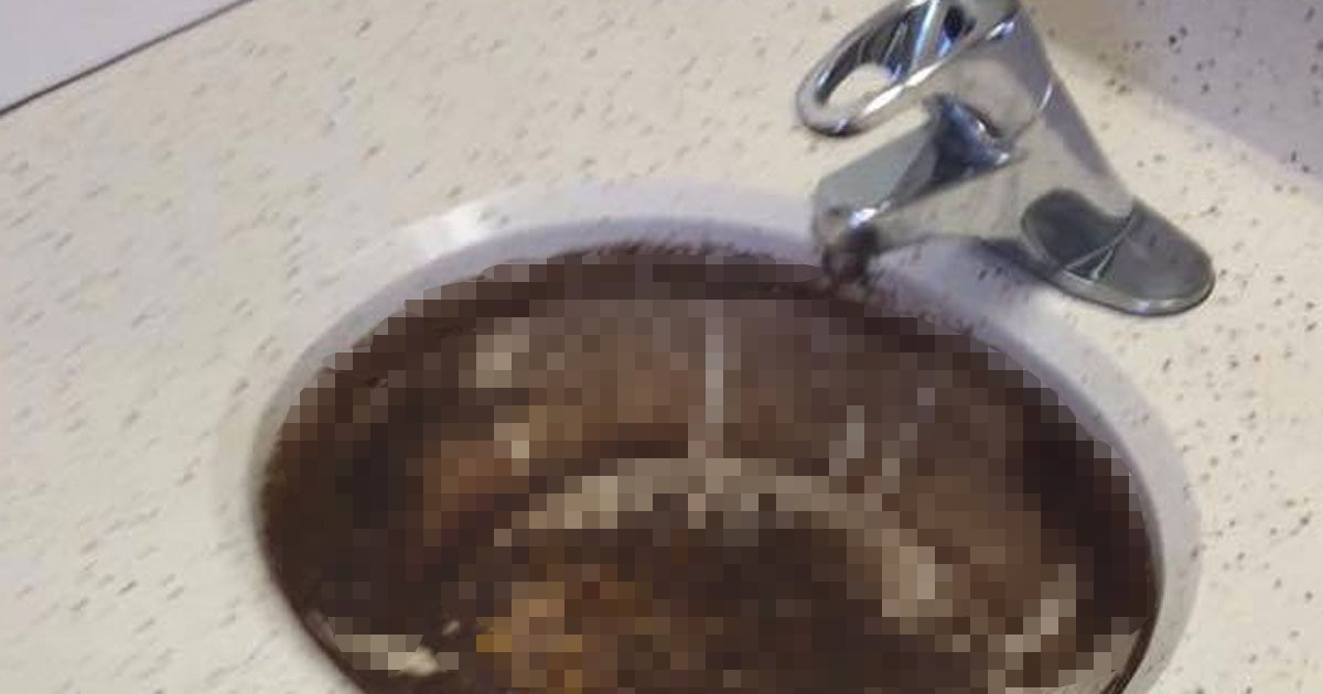 People are grossed out by this vomit-filled basin on third floor Currier
