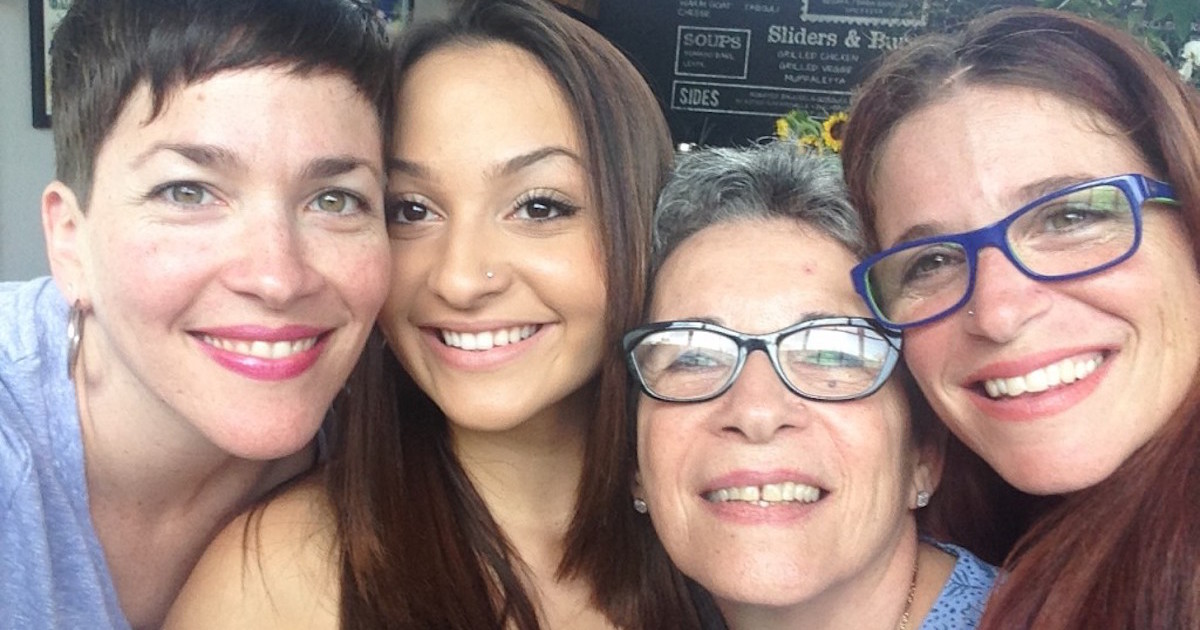 What it's like growing up half Jewish