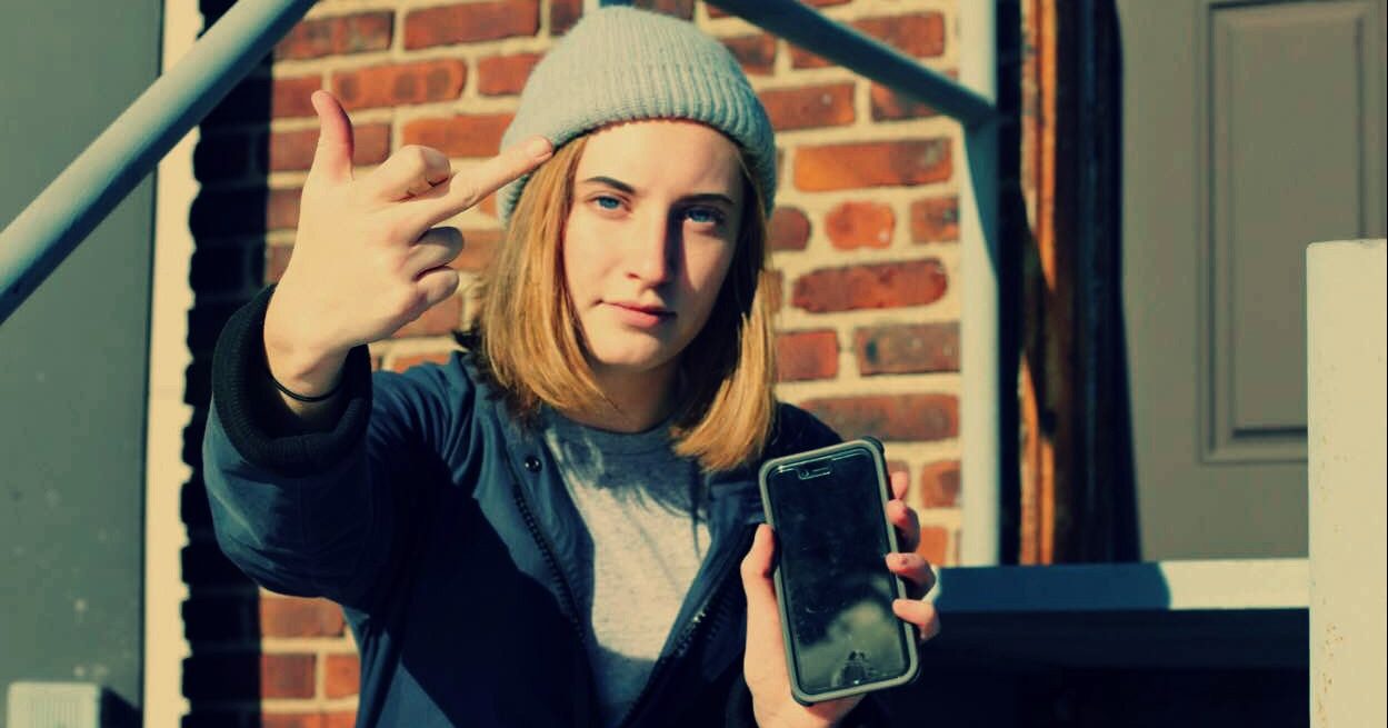 A guide on sliding into a girl's DMs when she doesn't match you on Tinder