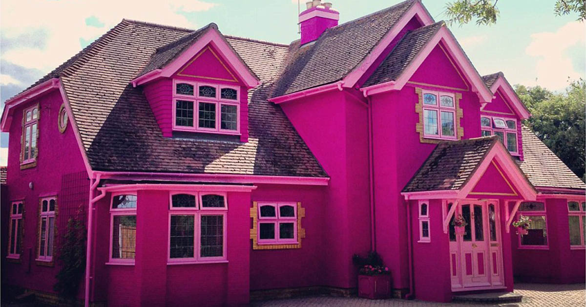 Is this the most babe house ever?