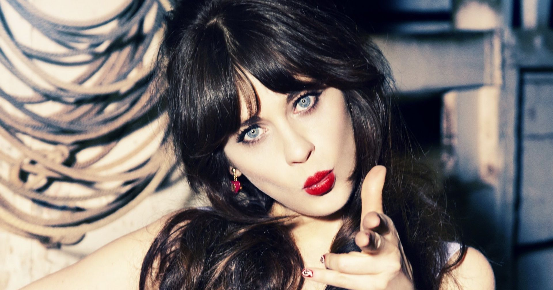 Zooey Deschanel says her ex-manager sabotaged her career right when she ...