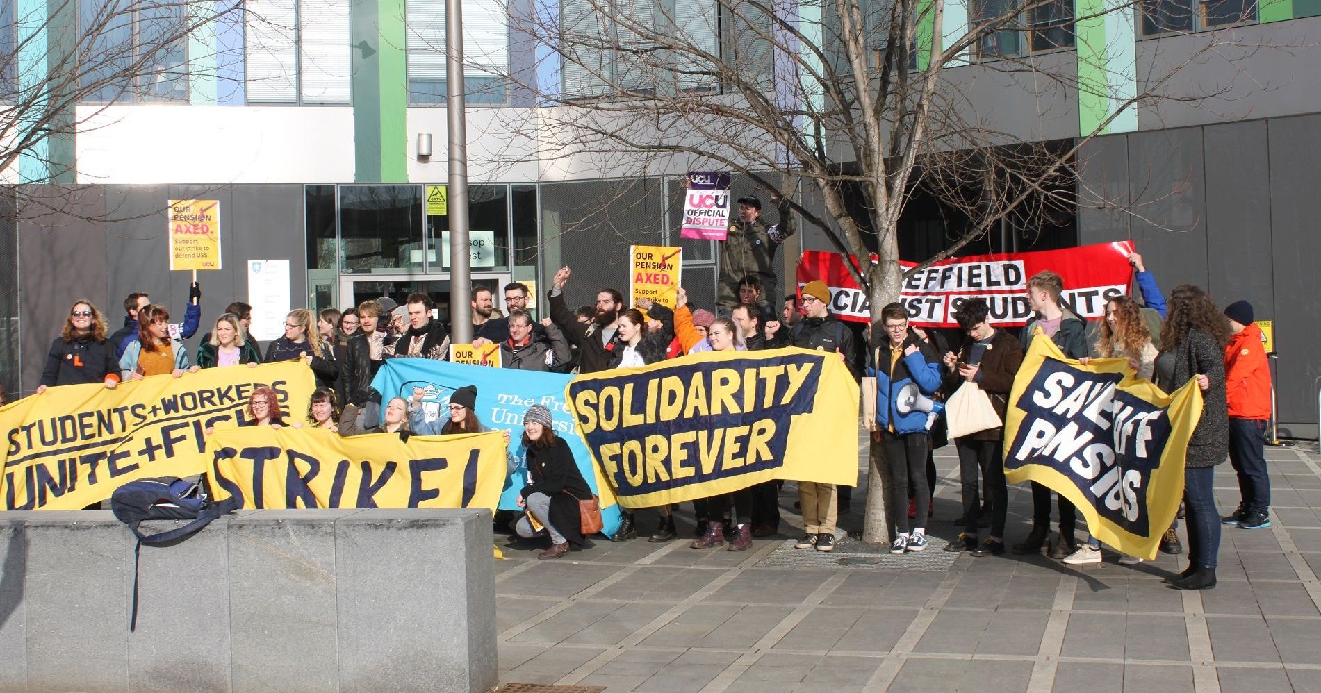 Reports of contractors tearing down university strike posters
