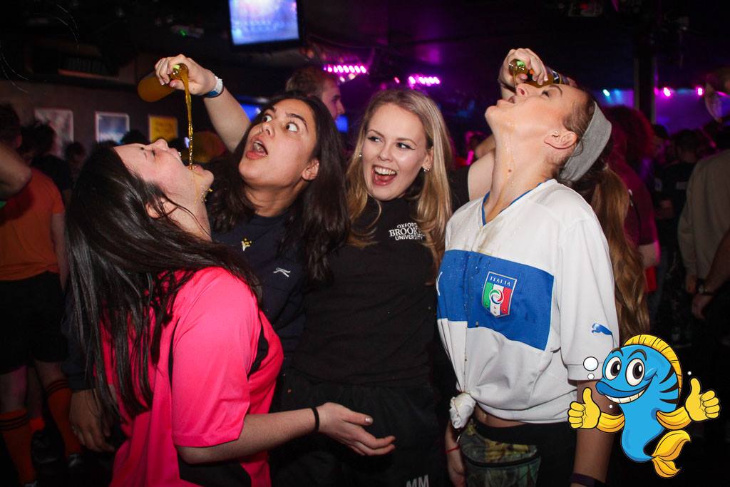 Clubbers of the week: Diss hand in special