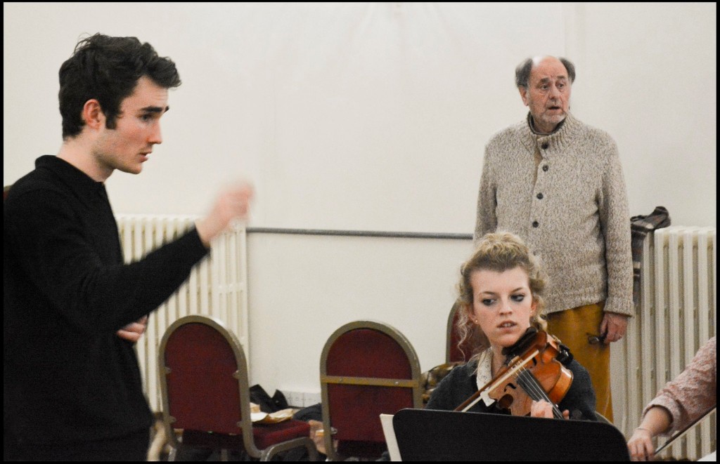 World famous conductor takes Opera Society rehearsal