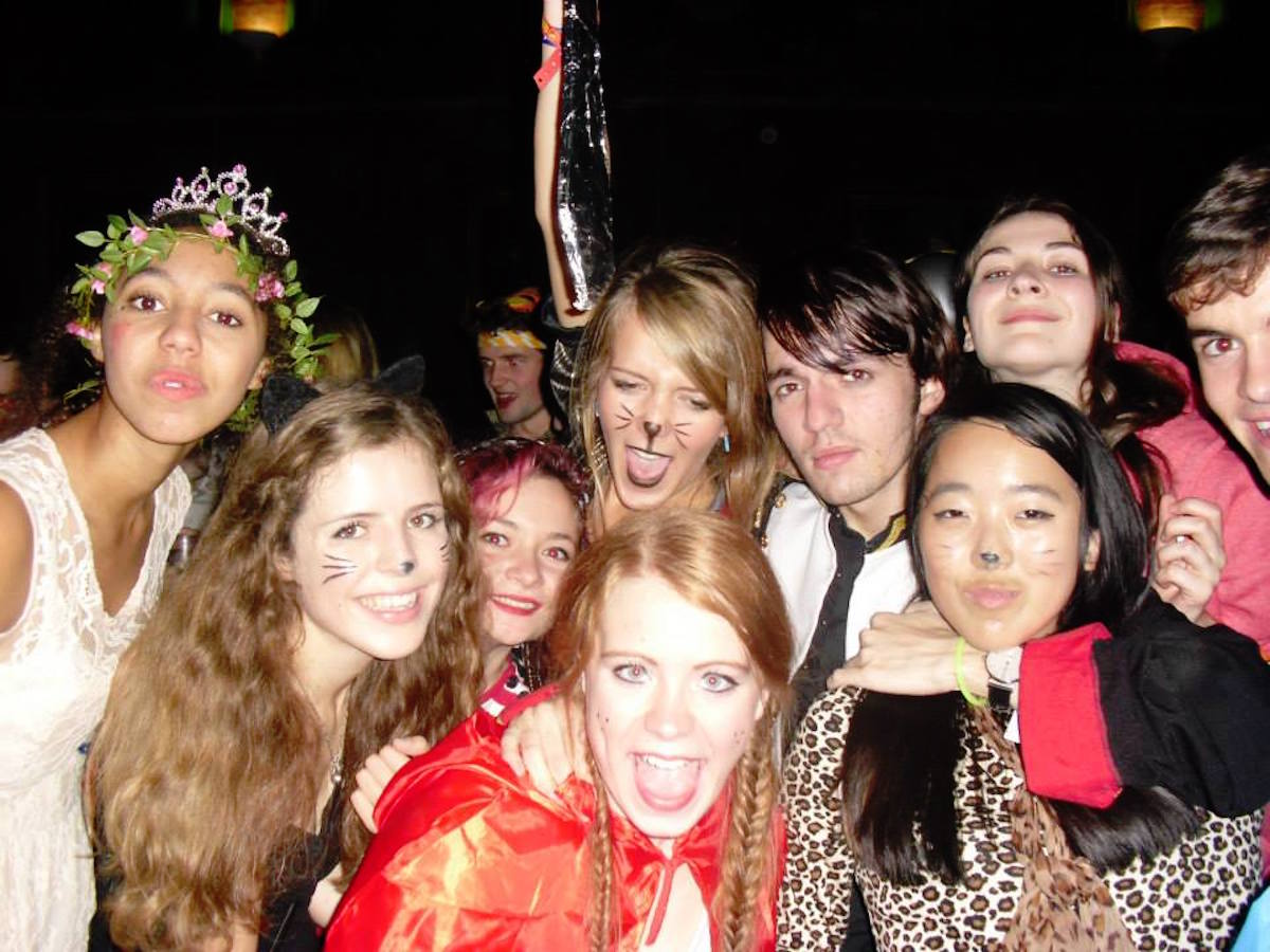 Here's everything you'll need to survive Freshers' week - University of ...