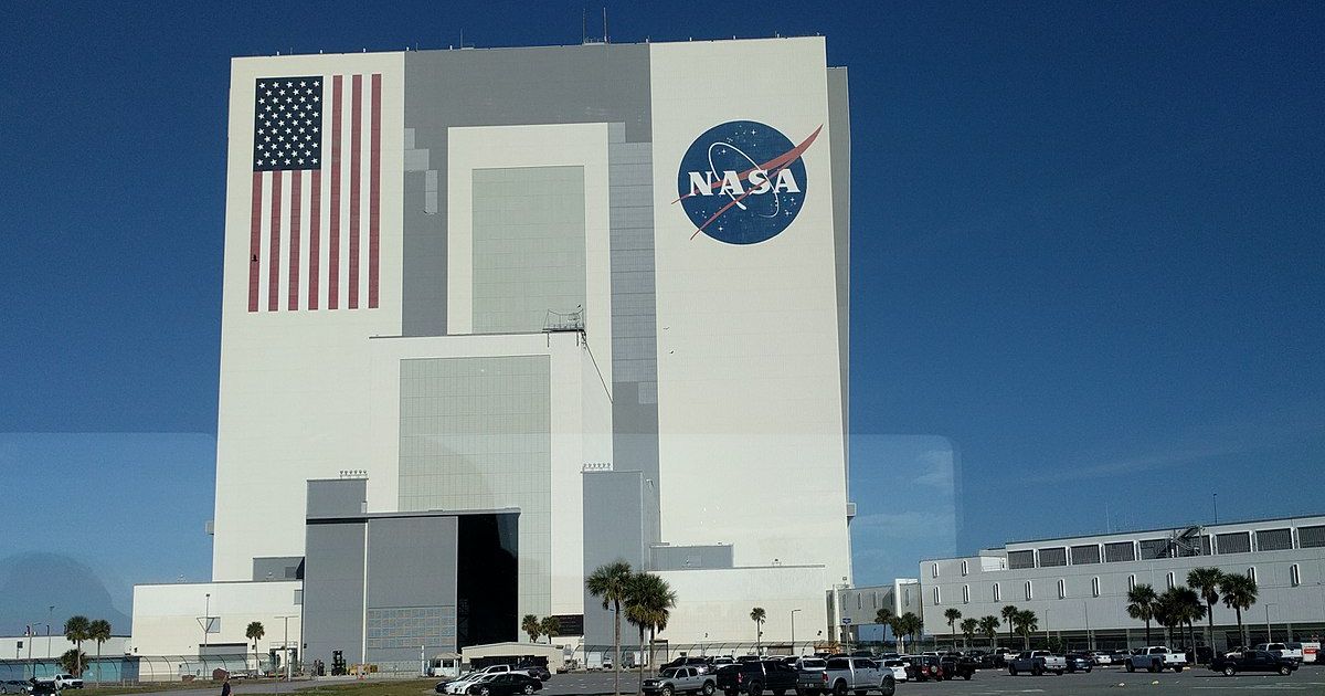 Two Cambridge alumni graduate from NASA astronaut class - University of ...