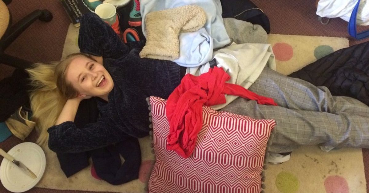 Reasons why messy people are the best