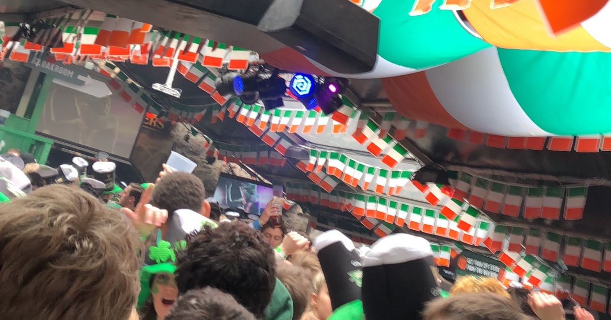 'Outrageous' Paddy’s Day loo queues at The Three Sisters inspire Edi ...