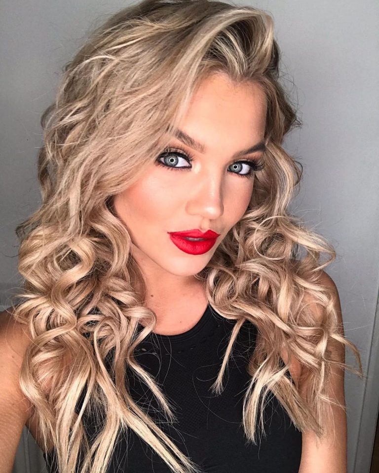 Love Island: Molly Smith in Casa Amour has some very fit Instagram posts