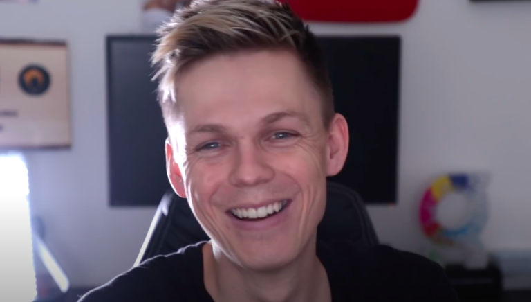 This is how old the YouTubers you used to watch as a teenager are now