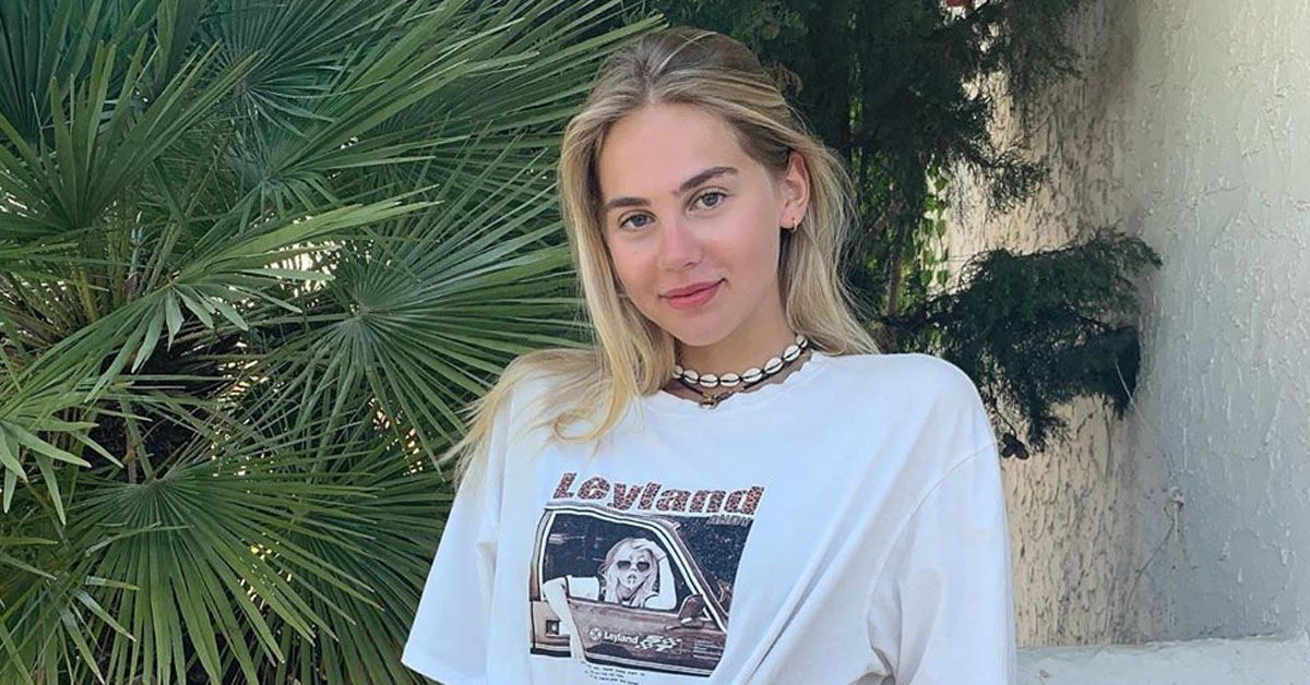 An Exeter student had her dad rate her Tinder matches